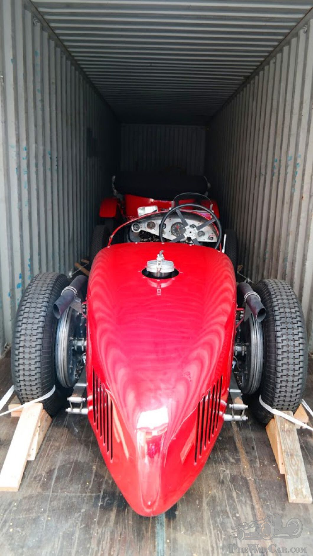 105-year-old Betsy travels around the world without a scratch - PreWarCar